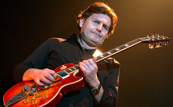 Charlie Burchill | The Strifinnays