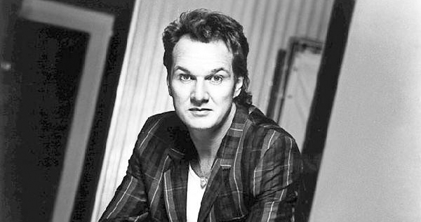 Ian Wallace | The Strifinnays