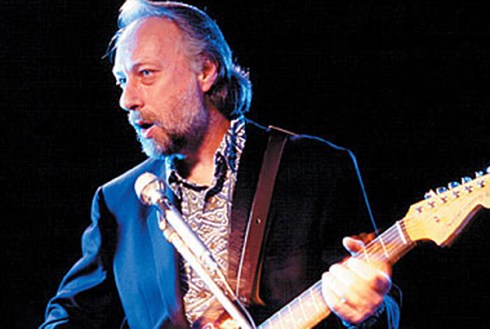 Muere Chris Dreja, guitarrista y bajista de los legendarios The ...