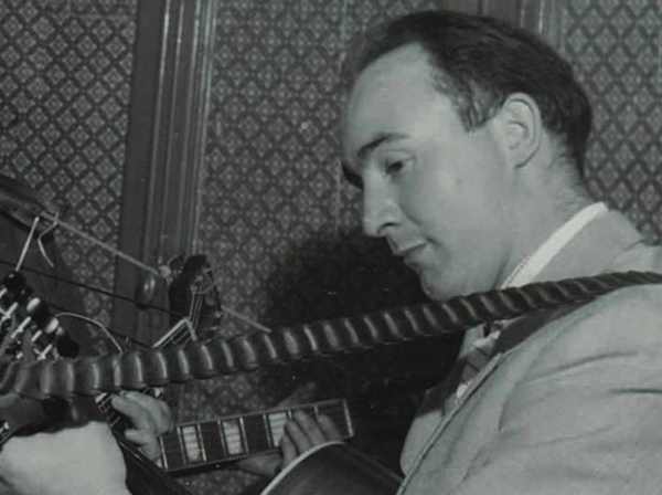 Cyril Davies | The Strifinnays