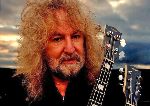 Les Holroyd | The Strifinnays